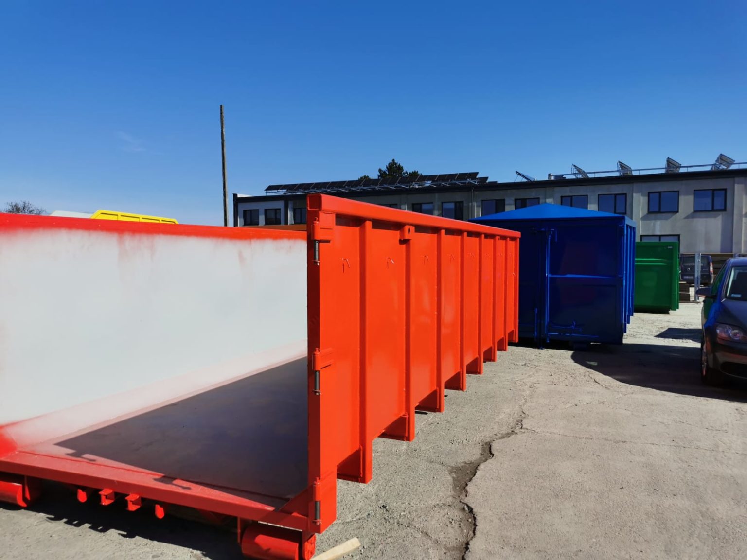 Abrollcontainer / Schuttcontainer / Müllcontainer - Rieger GmbH